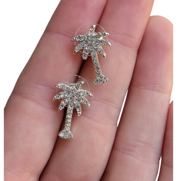 Jewelry | 3 For 1 Nwot Rhintone Palm Tree Studs | Poshmark